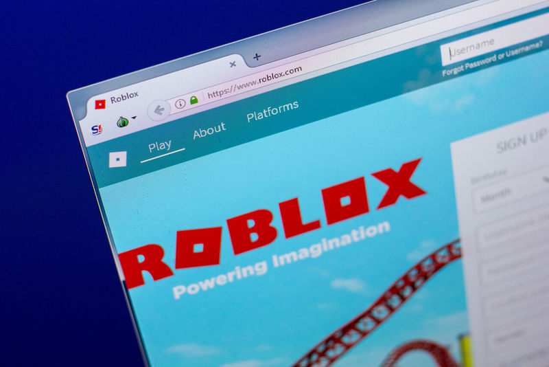 跻身手游十亿美元俱乐部，Roblox不做游戏做平台也能造富？-蓝鲸财经