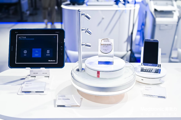 聚焦进博会 | 脑病治疗迈向个体化精准时代，美敦力全球首个具有感知技术的脑起搏器Percept™ PC亮相进博会-蓝鲸财经